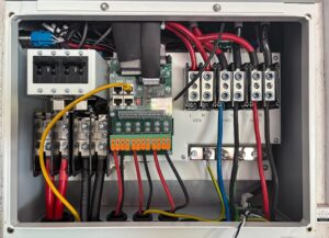 Dirty Panels Can Short-Circuit – Clean Them with Electric Cleaner